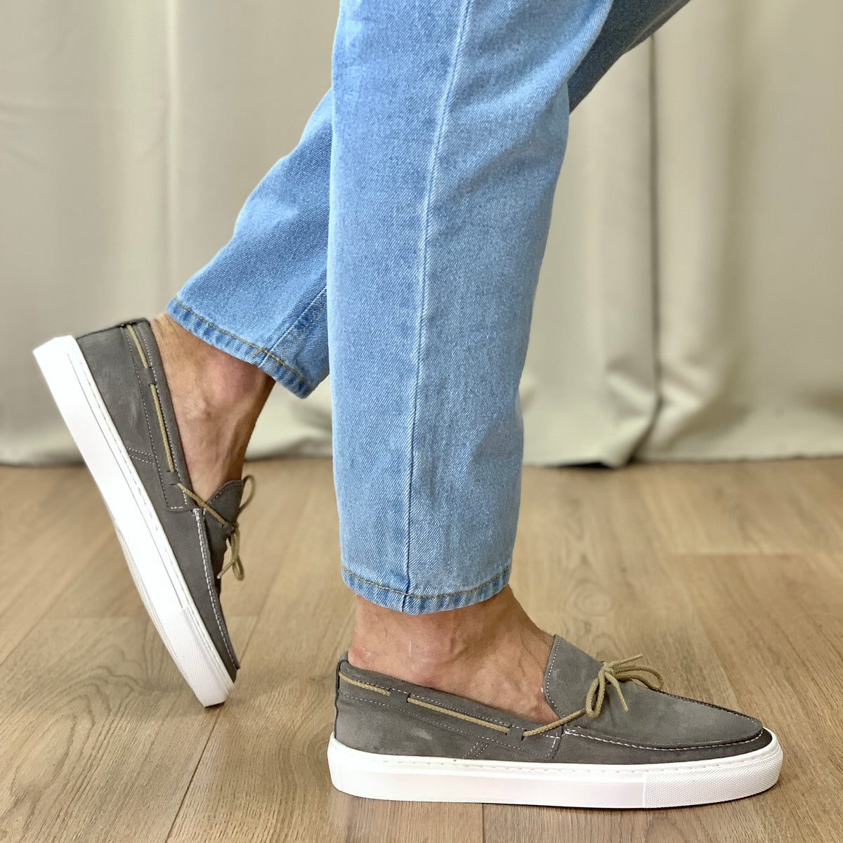 Scarpa Barchetta in Vero Camoscio col. Grigio – Animostore